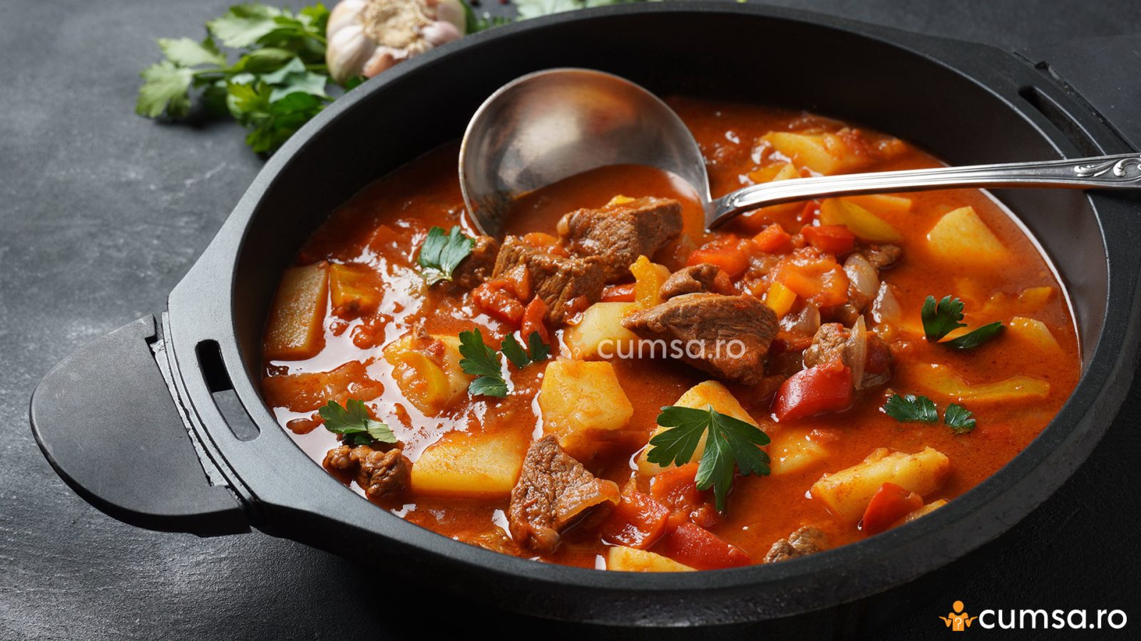 Cum sa faci gulas unguresc cu carne de porc. Cea mai buna reteta ...