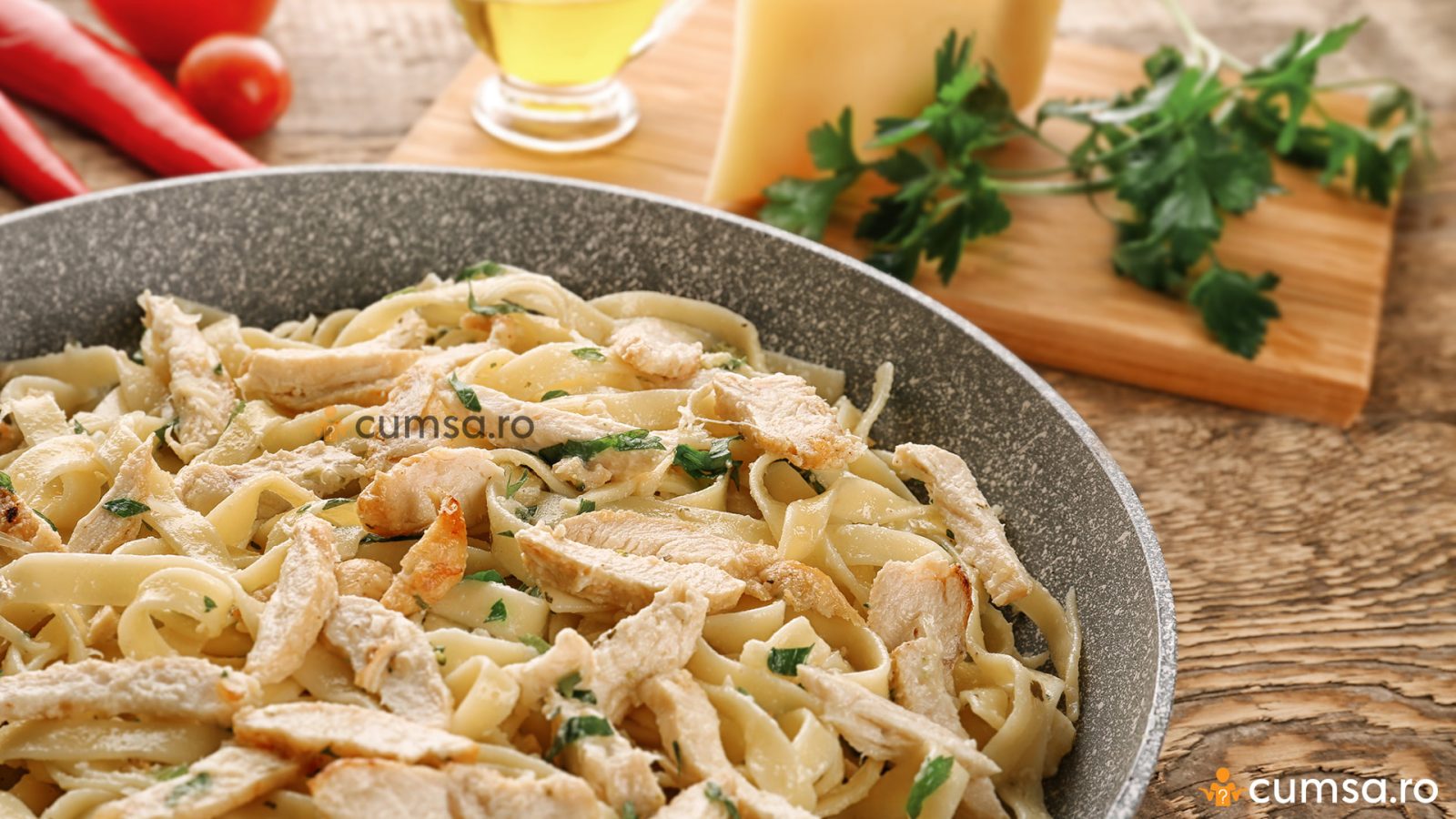 Paste Alfredo cu pui. Cum sa prepari aceasta reteta - cumsa.ro