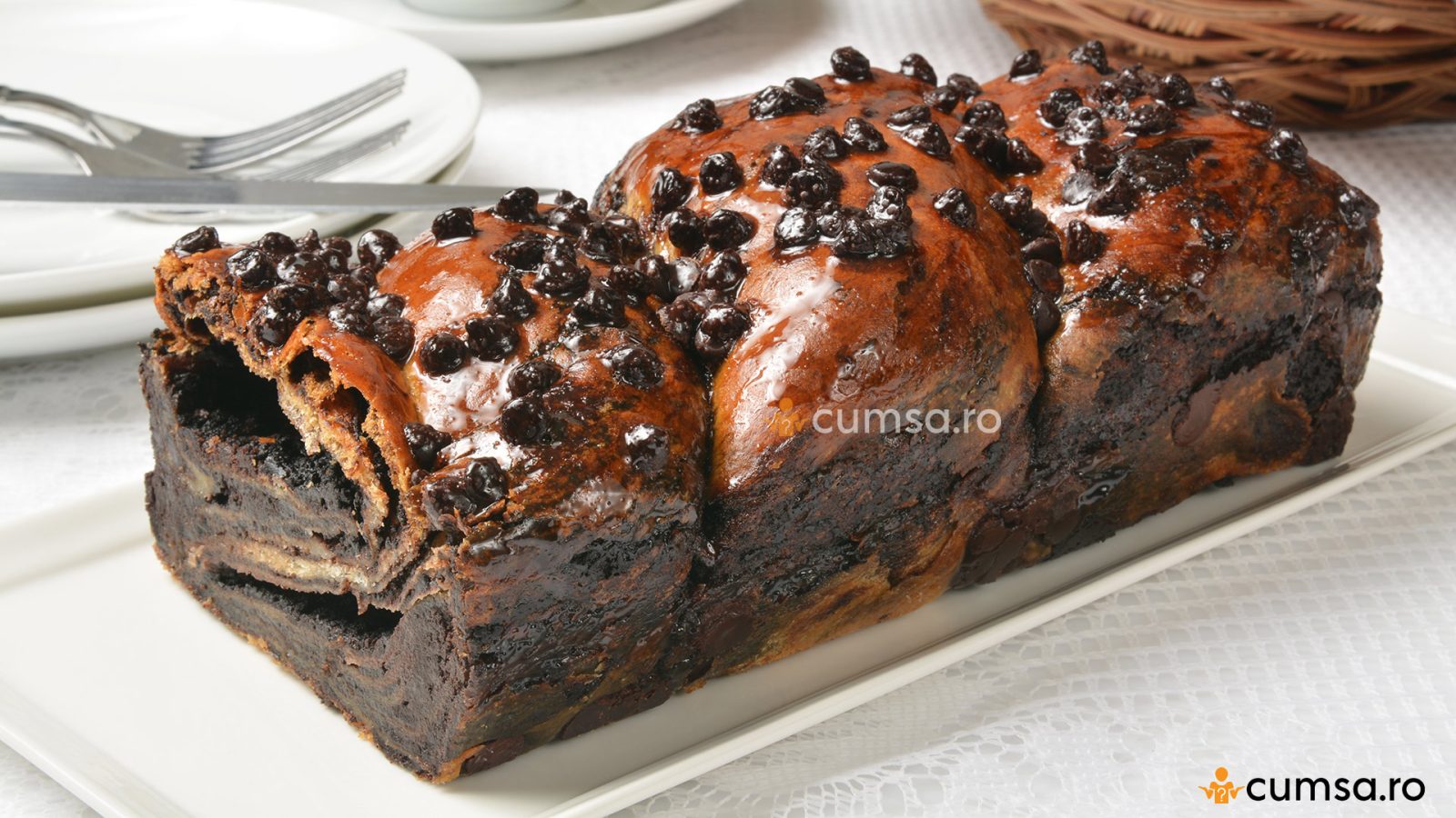 Cum sa faci babka. Reteta originala de cozonac insiropat - cumsa.ro