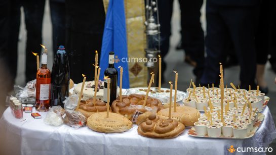 Cum sa faci parastasele dupa inmormantare. Cand se fac si la ce ...