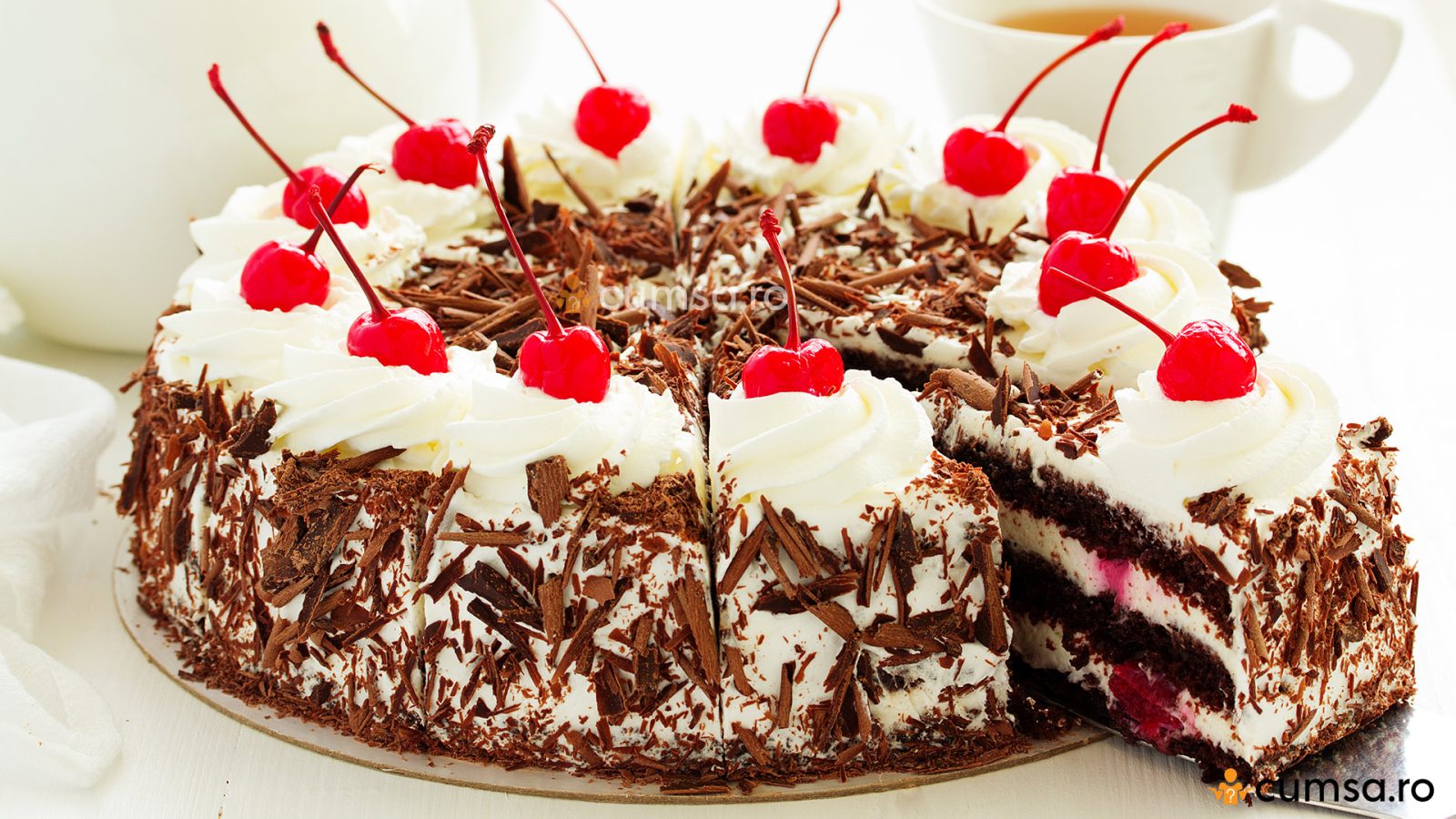 Tort Padurea Neagra. Cum sa prepari tortul copilariei - cumsa.ro