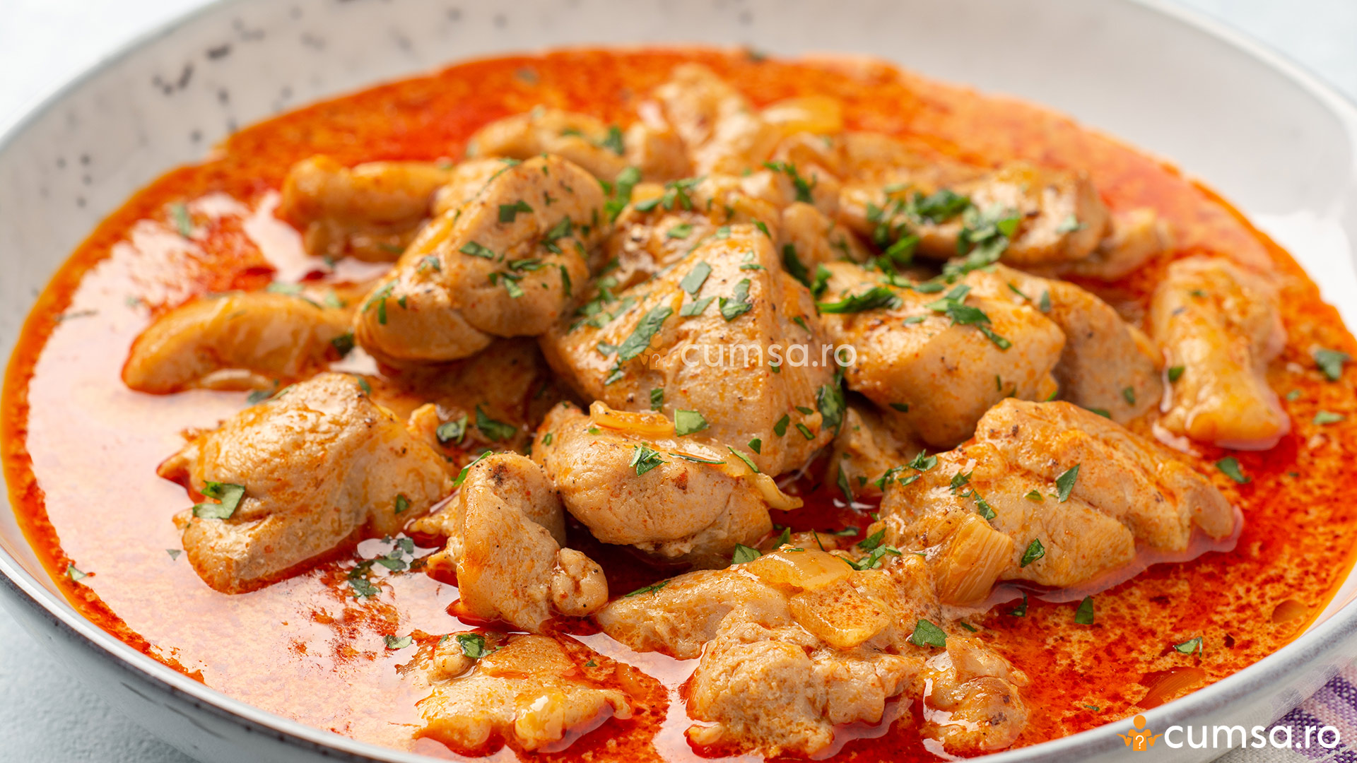 Reteta papricas de pui. Cum sa faci acest preparat unguresc - cumsa.ro