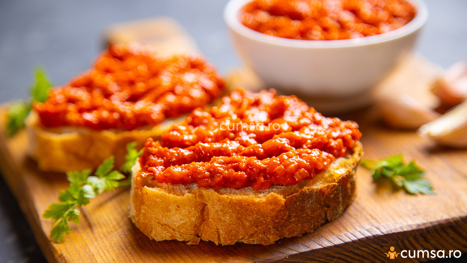 Reteta ajvar. Cum sa prepari pasta sarbeasca de ardei copti cu vinete ...