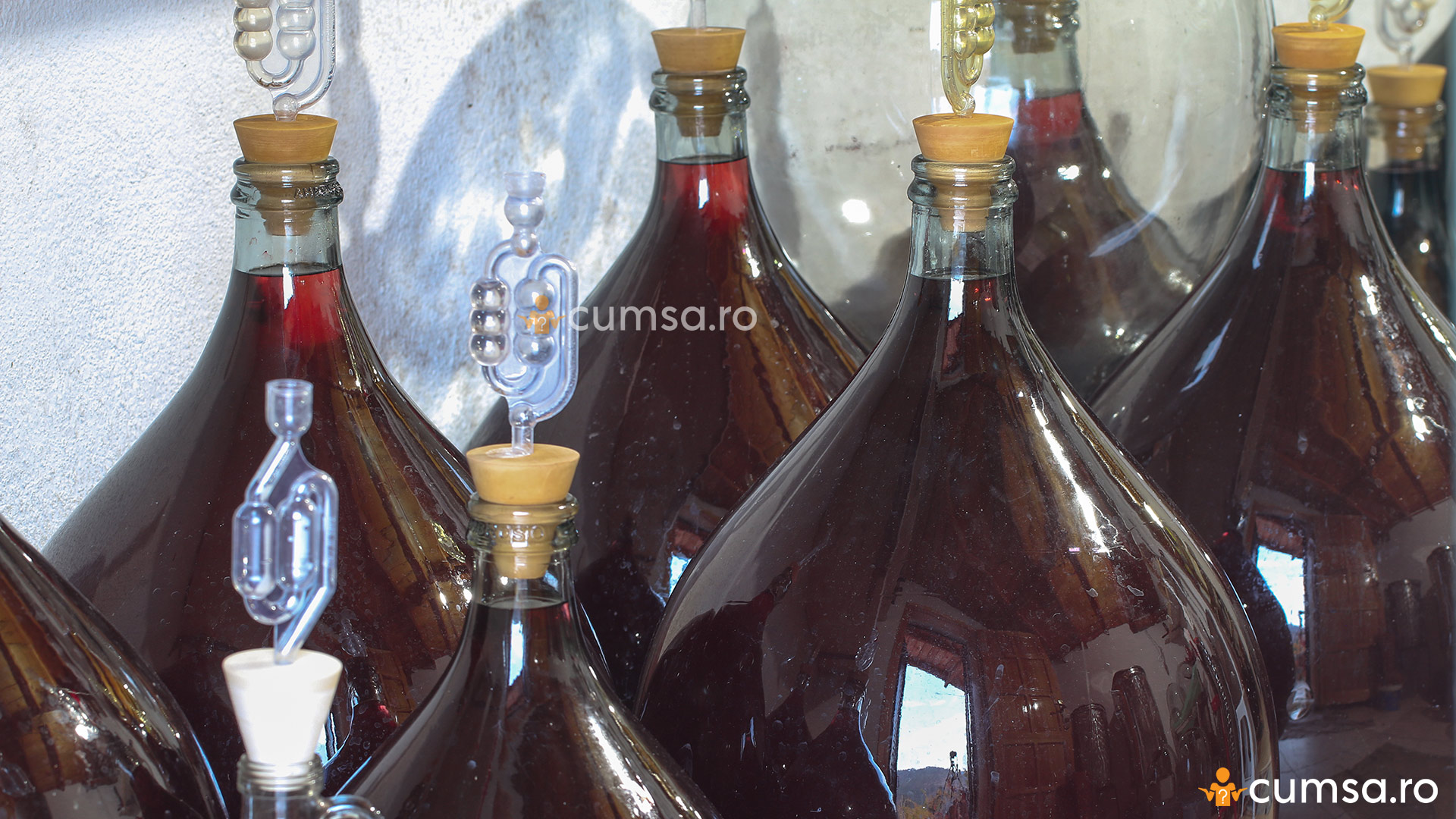 Cand se pune zaharina in vin. Cum sa faci asta pentru a nu afecta ...