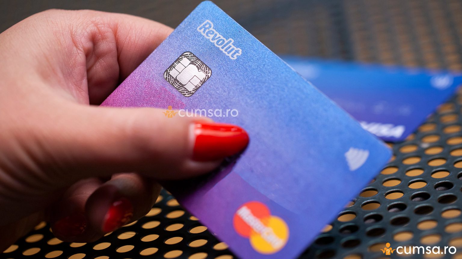 Comanda card Revolut. Cum sa procedezi pentru a primi cardul acasa ...
