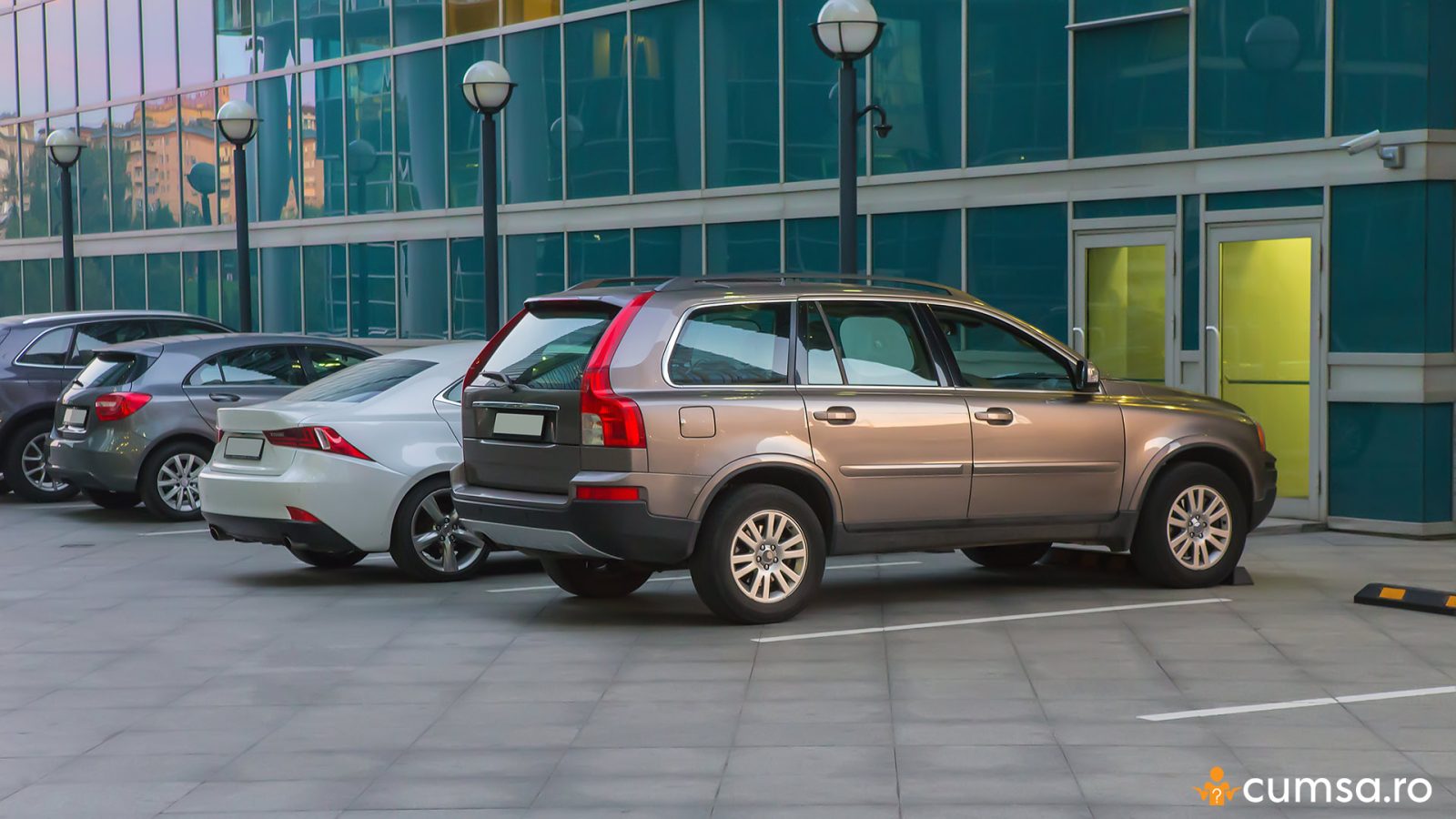 Loc de parcare privat ocupat. Cum sa procedezi in mod legal si ce poti ...