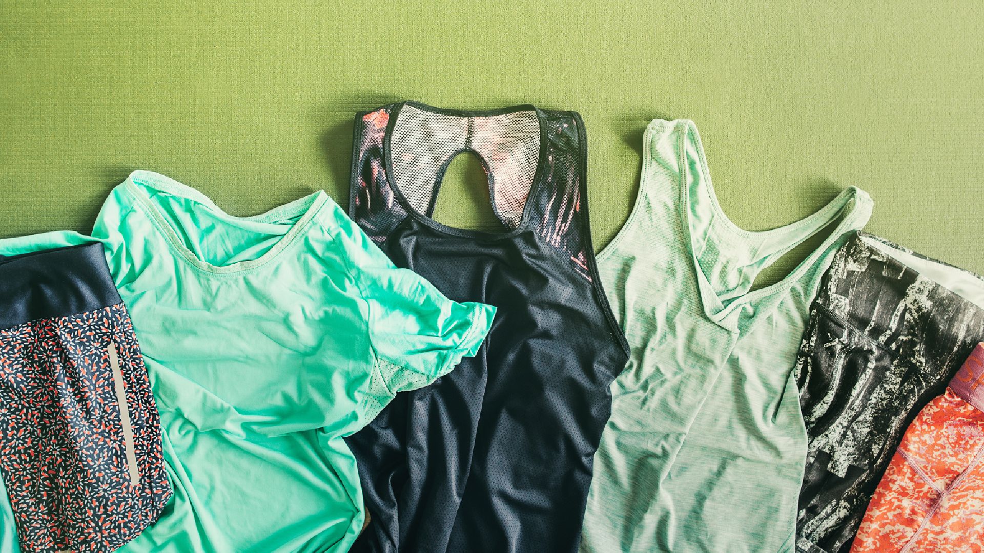 Cum sa speli hainele de sala in mod corect si la ce sa acorzi atentie ...